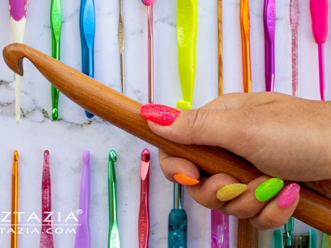 How to Crochet 3D Shell Stitch - Naztazia